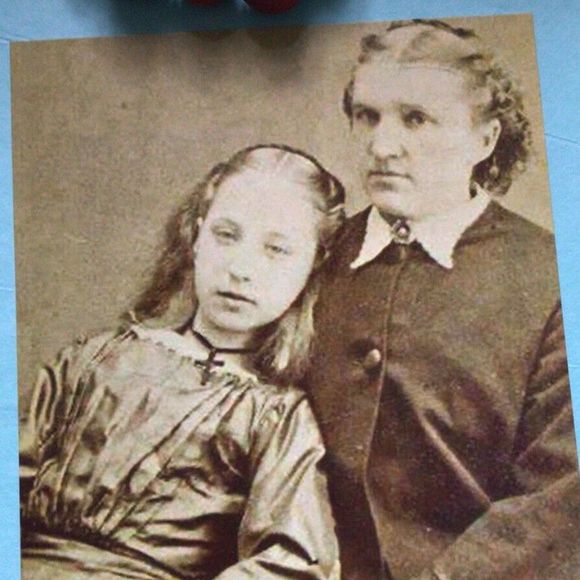 Reprint Photography | Art | Post Mortem Mother Posed With Dead Daughter ...